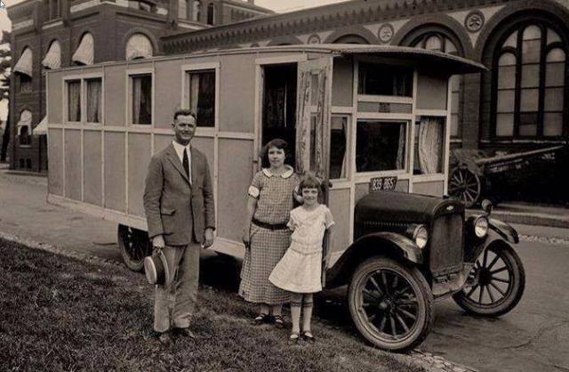 Chevy Home on Wheels – Preindustrial Craftsmanship