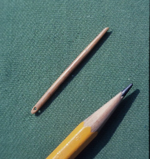 Bone Sewing Needles (a brief history of…) – Preindustrial Craftsmanship